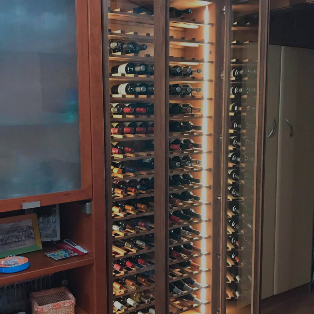 Especializados en Vinotecas Integradas cocina de lujo a precios bajos